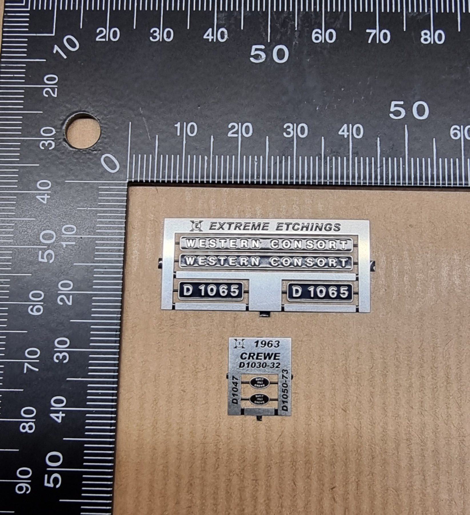 Class 52 OO Nameplate Consort D1065 - In-Gauge Ltd