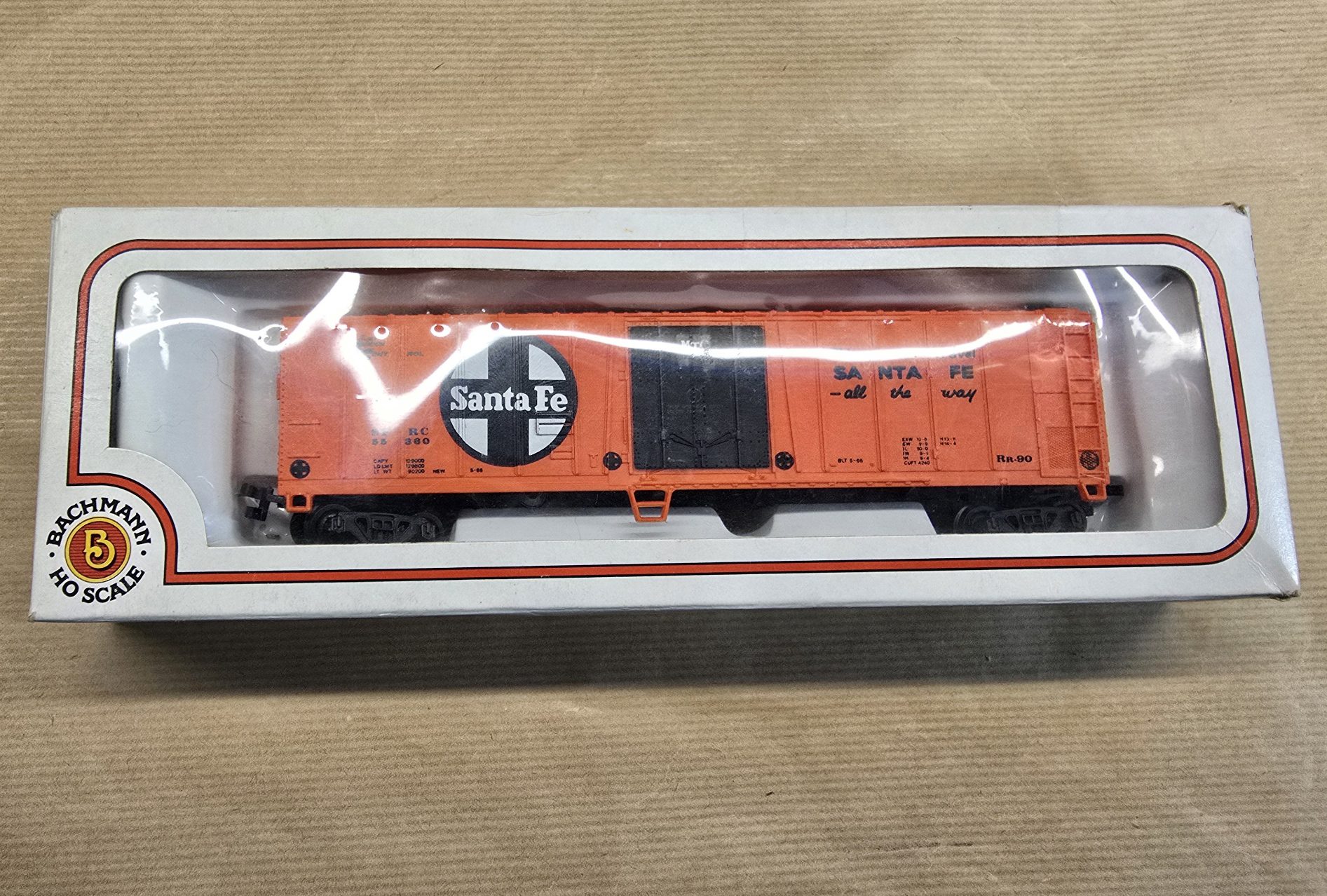 Grade I Bachmann #70900 51 foot Steel Reefer "Sante Fe" HO Gauge - In ...