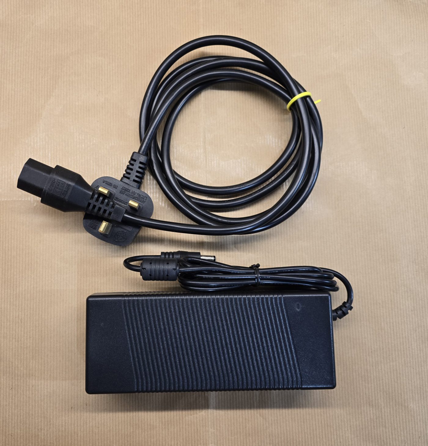 Power Pax 24V 5A AC Adapter STD-24050 - In-Gauge Ltd